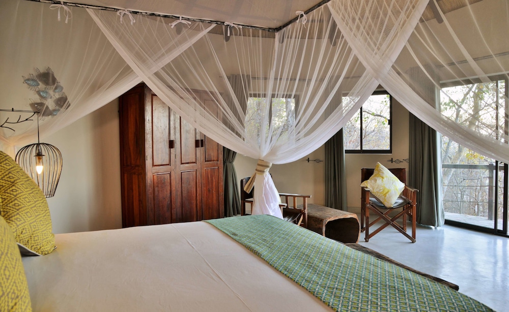 Masumu River Lodge, Binga: Room Prices & Reviews | Travelocity