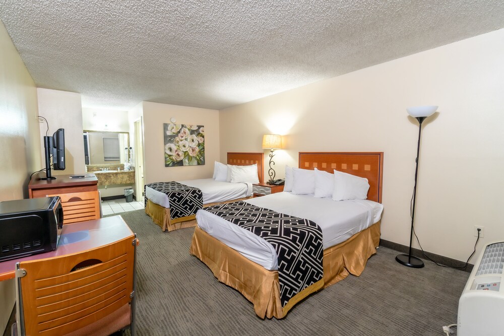 Sunshine Inn in Orlando | Best Rates & Deals on Orbitz
