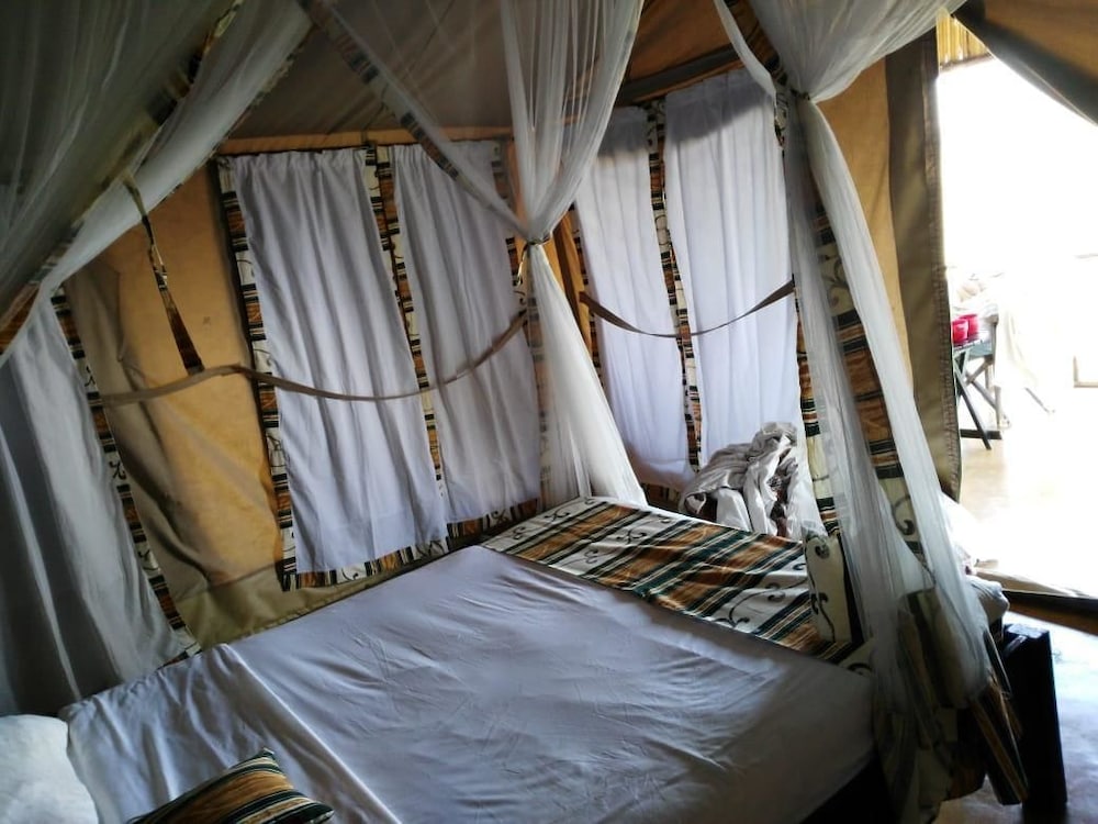 Maili Saba Camp, Nakuru: Room Prices & Reviews | Travelocity