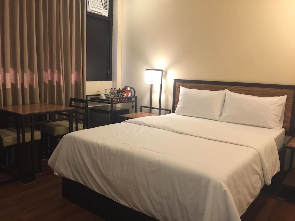 Fernvale Leisure Club and Resort: AU$80 Rooms, Reviews & Deals (Coron ...