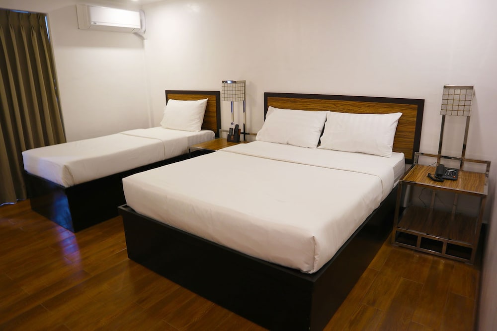 Fernvale Leisure Club and Resort: AU$80 Rooms, Reviews & Deals (Coron ...