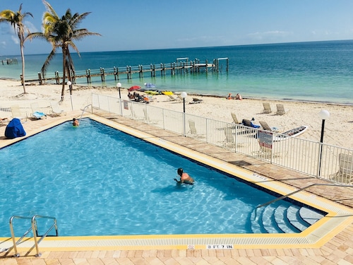 The 10 Best Hotels in Marathon for 2019 | Expedia