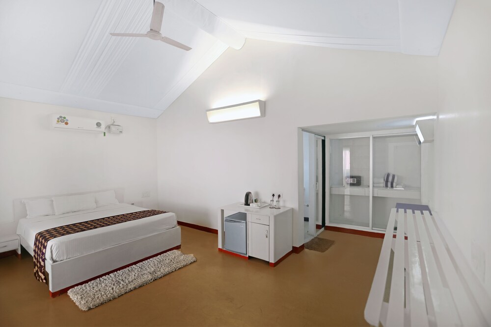 Wonder Mountain Valley Resort in Sandur | Best Rates & Deals on Orbitz