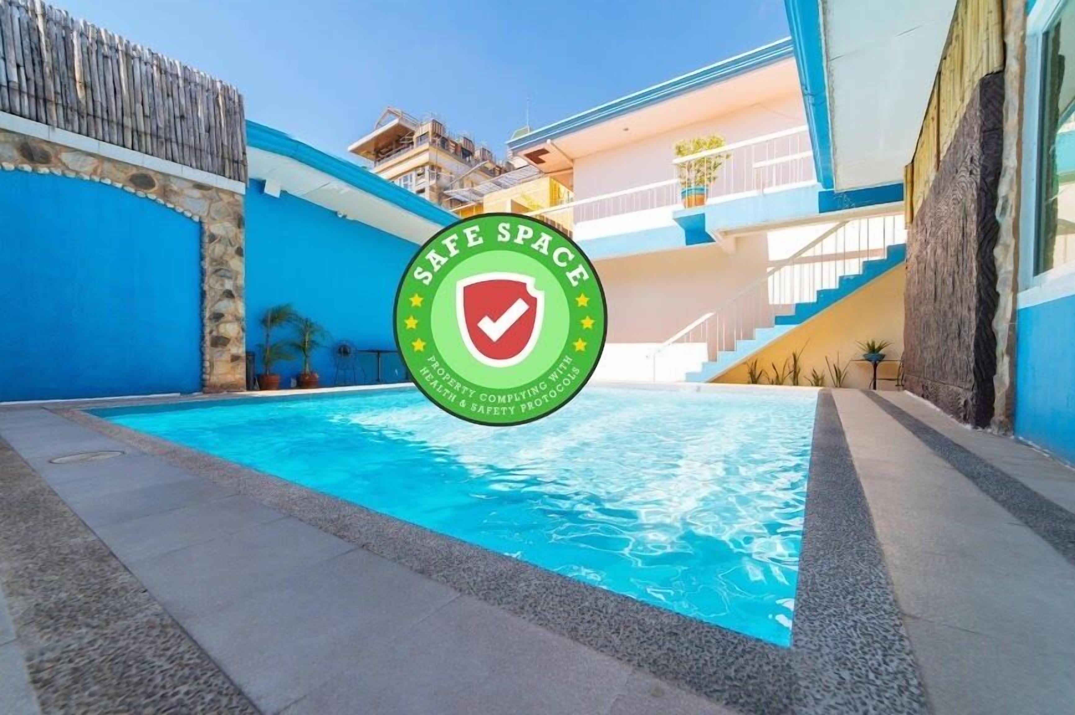 Score Birds Hotel in Angeles City, Philippines | Expedia