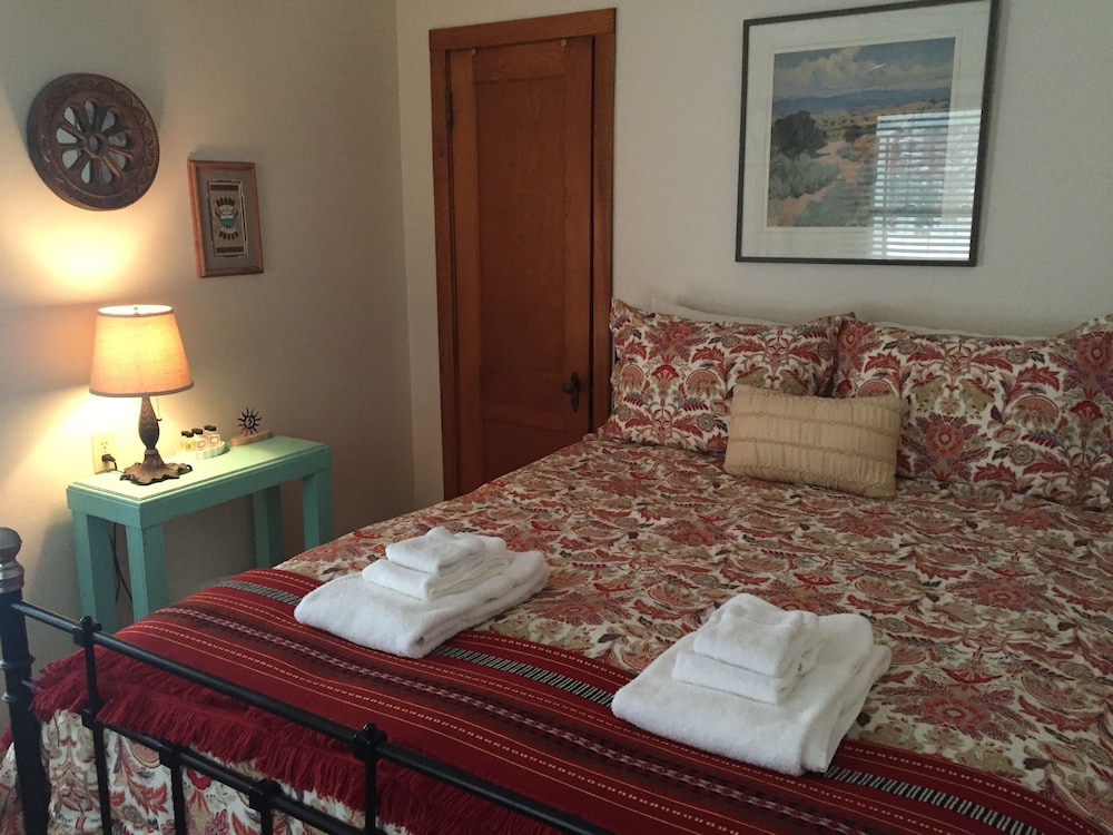 Heartland House - Everything You Need For the Perfect Getaway ...