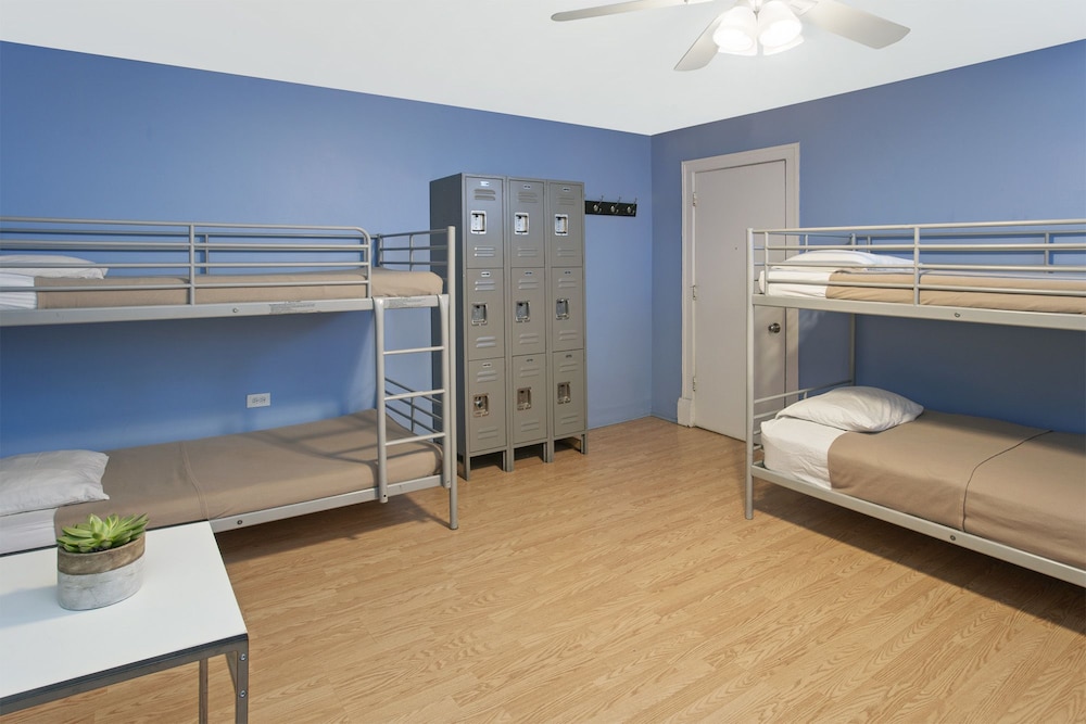 Chicago Parthenon Hostel: Deals & Reviews (Chicago, USA) | Wotif