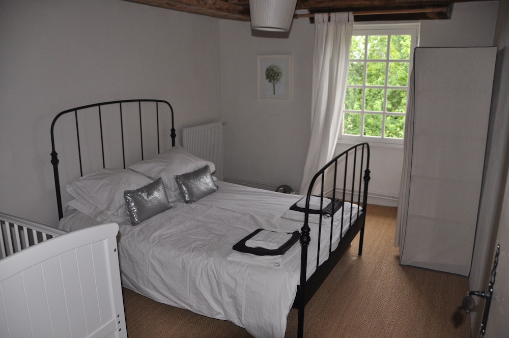 Charming house with very large heated pool in Caylus - Caylus | Vrbo