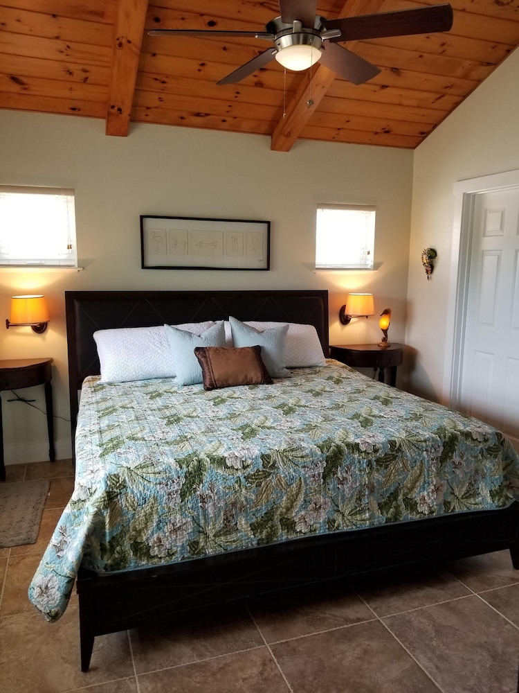 Private home with oceanviews and Stocking Island with short walk to ...