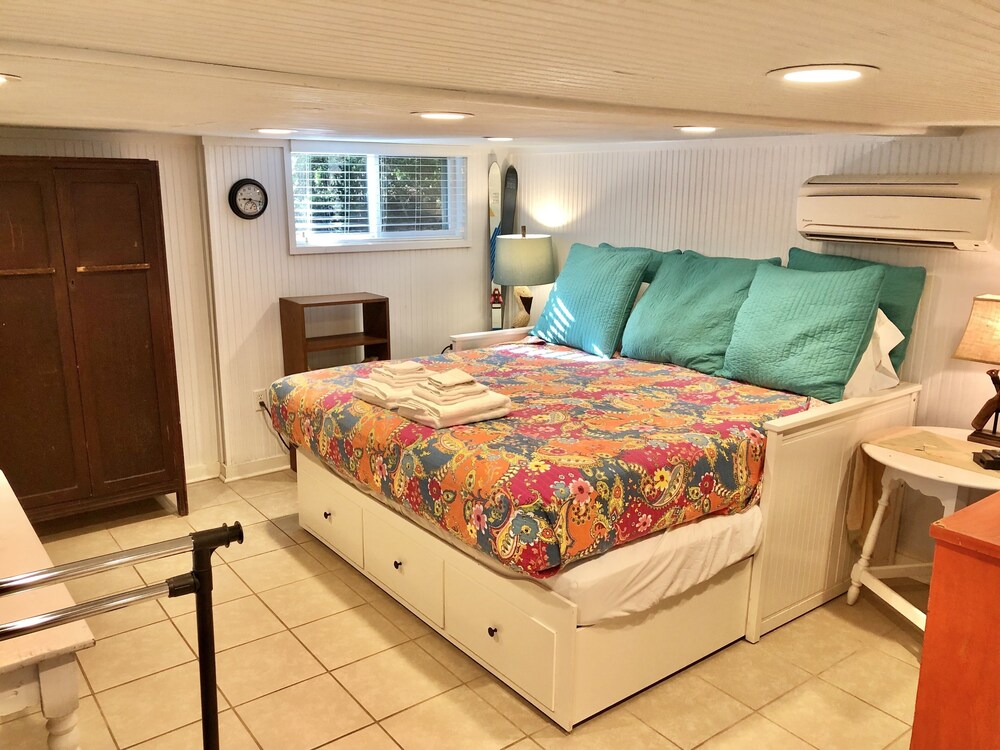 DEEP last minute reductions for available Dec dates! Charming with ...