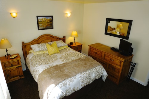 Nicely Remodeled 1 Bedroom Condo, Walk To Ski Lifts At Park City Mountain Resort - Park City, UT