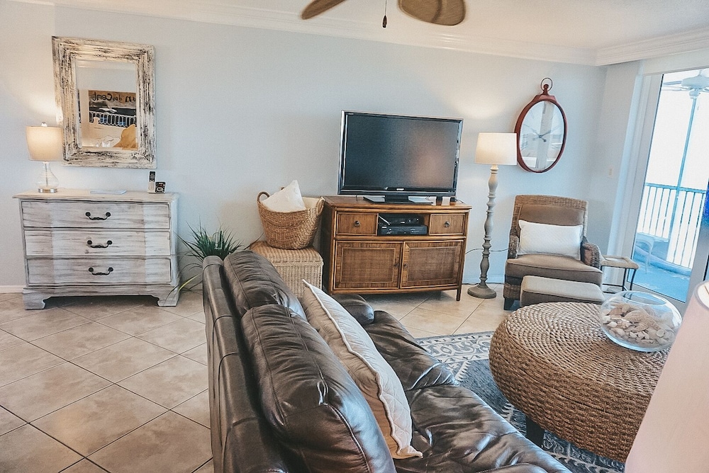 Stunning Beachfront Condo - 5 STAR Renovation!Gorgeous gulf view from ...