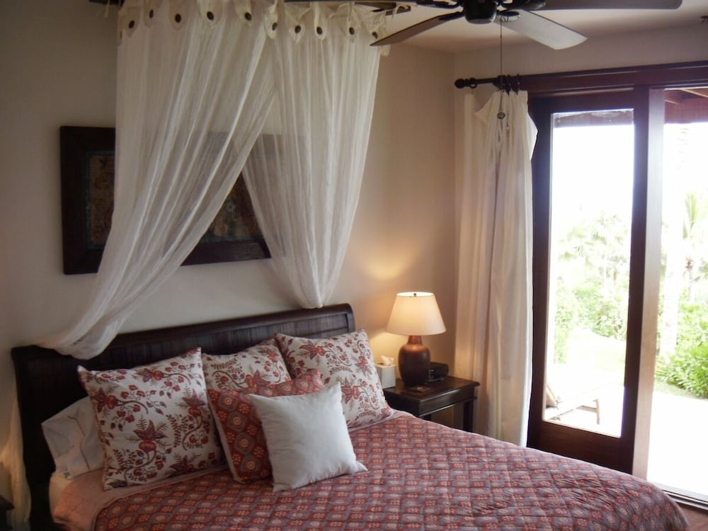 Exotic Beachfront Home ~ Exclusive Windermere Island, Eleuthera ...