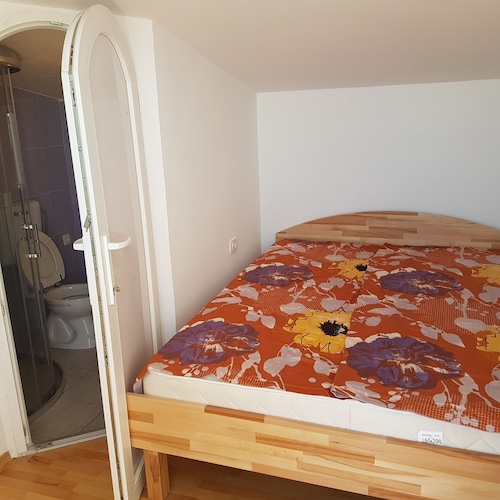 Near Sea, Modern 2-bedroom Home In Piran - Piran