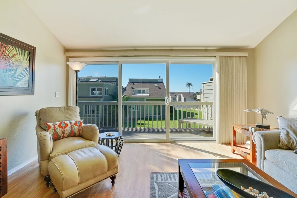 Only Steps to the Beach! Immaculate Townhouse in Sea Bluff - Encinitas ...