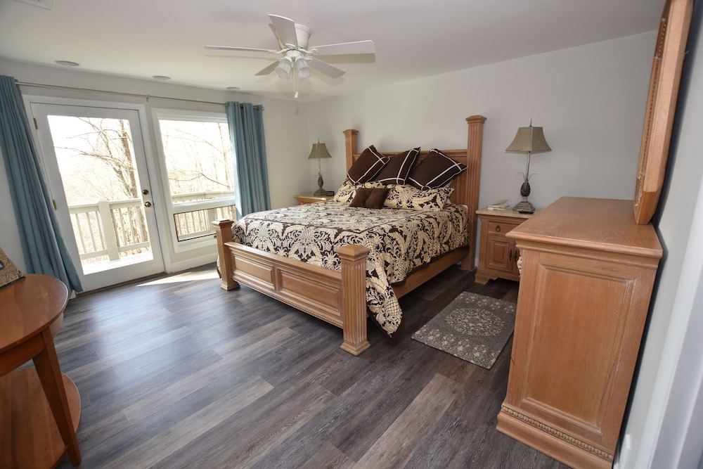 Mountain Top Cabin in Wolf Laurel, just North of Asheville - Wolf ...