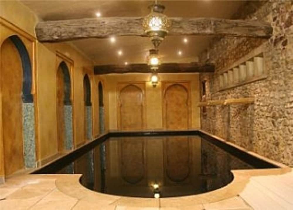 GOTHIC FOLLY, Sleeps 16, Indoor Heated Pool, Hot Tub, Jurassic Coast ...