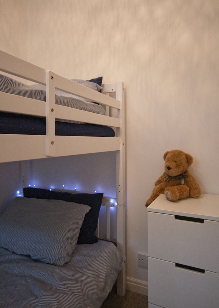 Crooklets Reach walk to the Beach, Free Use of Private Beach Hut at the ...