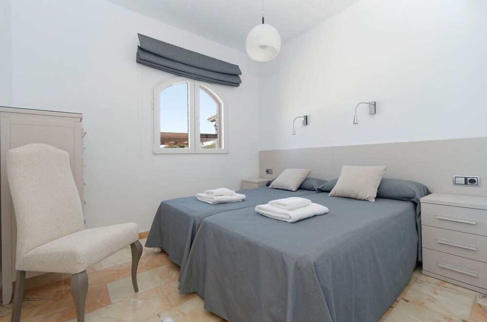 Large 4 Bedroom Villa With Pool overlooking golf course. Private ...