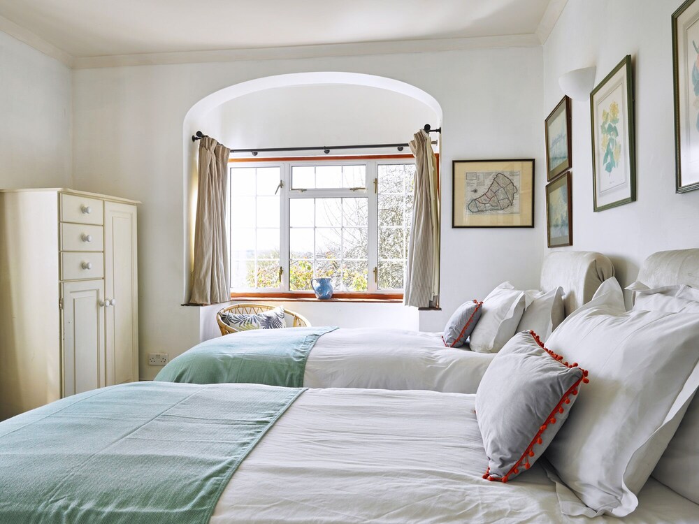 Large Country House, Devon England. Pool. Hot Tub. Games room. Parking ...