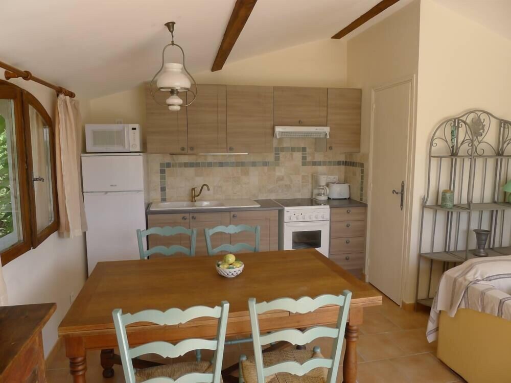 Superb studio med terrasse og basseng - La Gaude | Vrbo