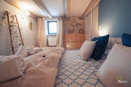 ❤️ Nestled On Its Hill, You Have A View Of The Infinite Horizon Of The Woods - Monclar-de-Quercy