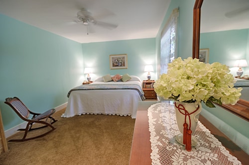 Charming Cottage - King Bed - Close To Whitman - Walla Walla, WA