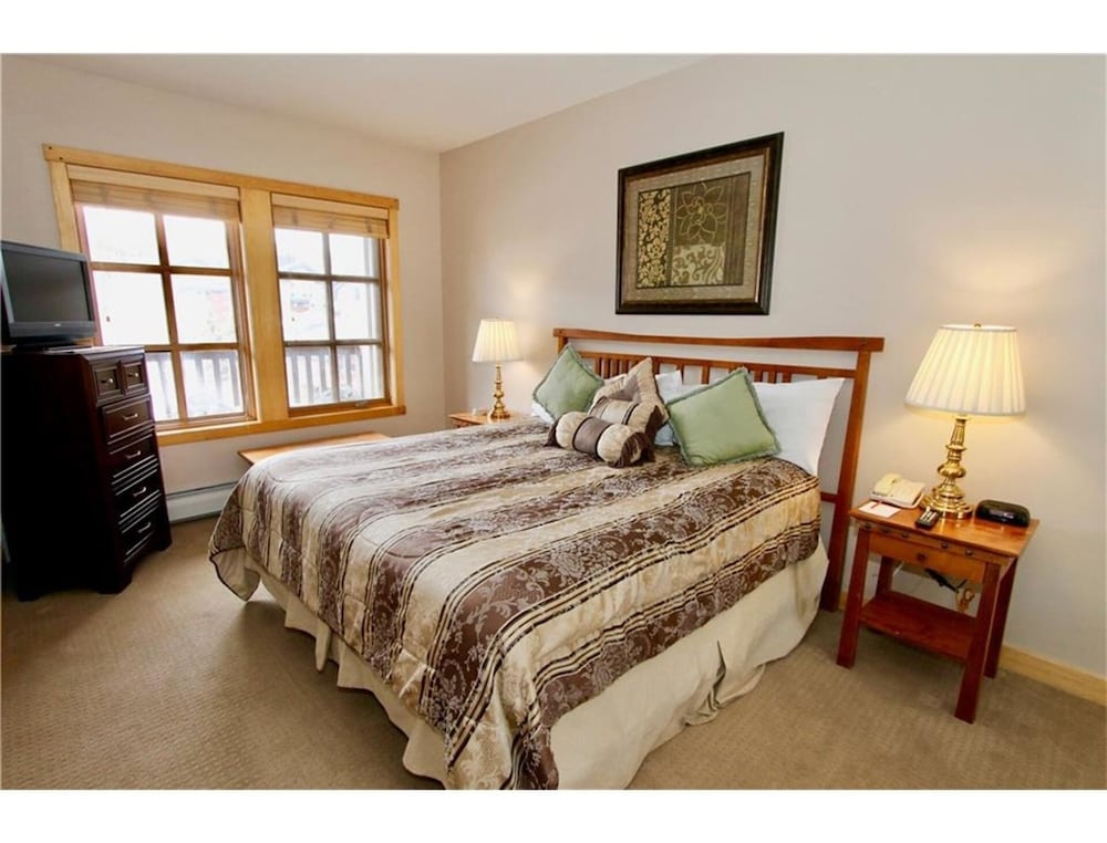 Gorgeous 1 Bedroom 1 Bath Condo in Center Village, Copper Mountain ...