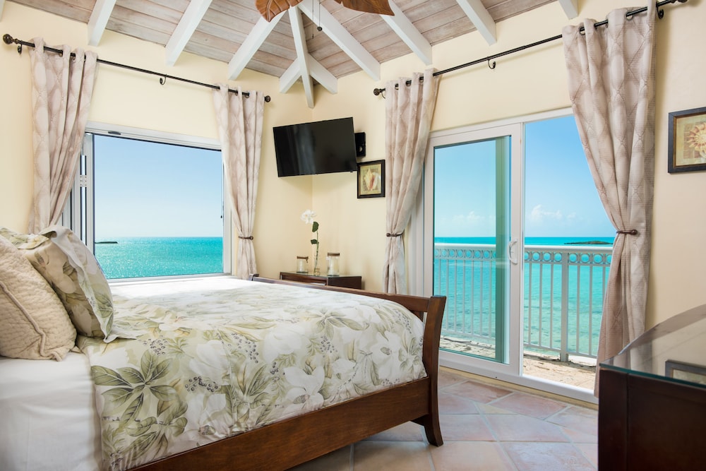 Turtle Tail - BEACHFRONT,Private,Gated,Peaceful,Stunning Sunrise to ...