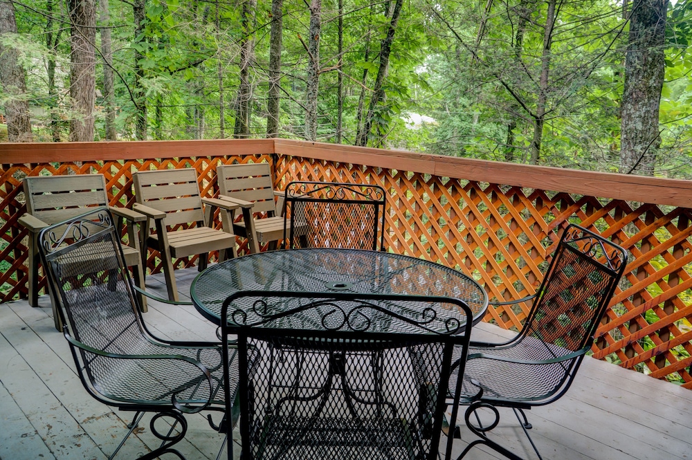 High Haven Cabin- Amazing Location- Beautiful and Serene!! - Gatlinburg ...