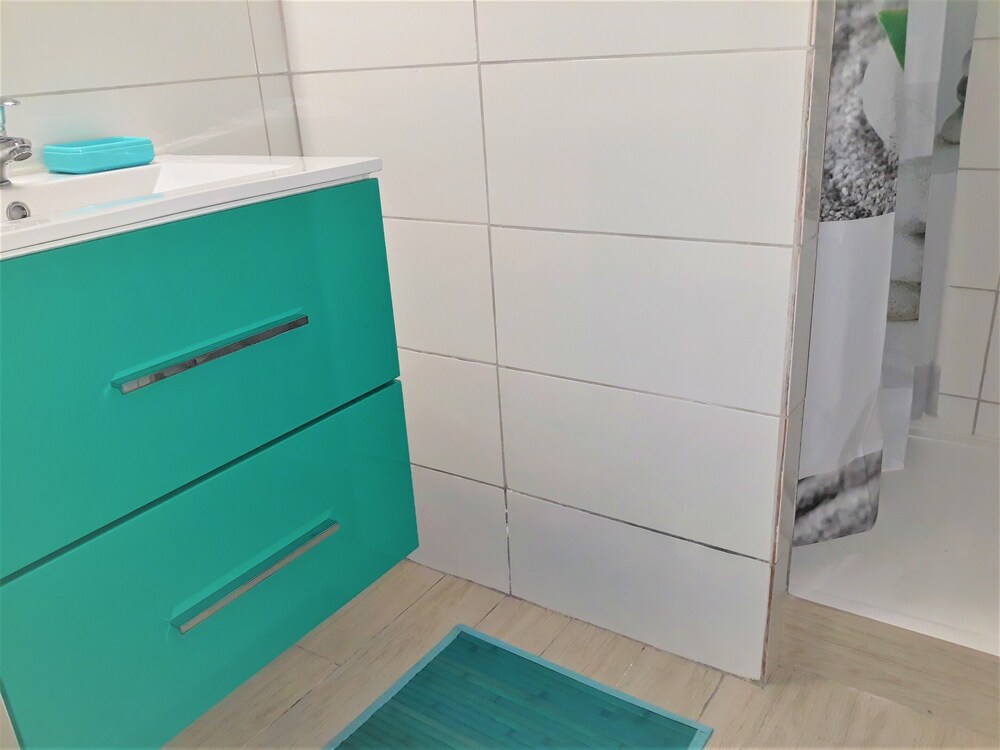 Quiet studio, Zen, 400m from the beach of Boucan Canot St Gilles les ...