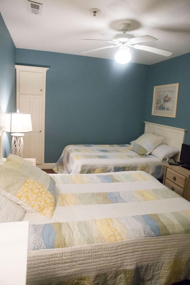 Beautiful Ocean Isle Beach Views; Excellent Sunrises at the Windjammer ...