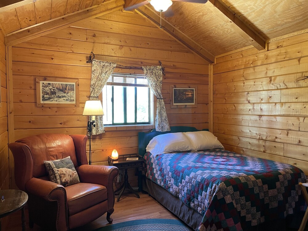La Plata Mountains Bunkhouse - Cozy/Comfortable/Economical - Mancos | Vrbo