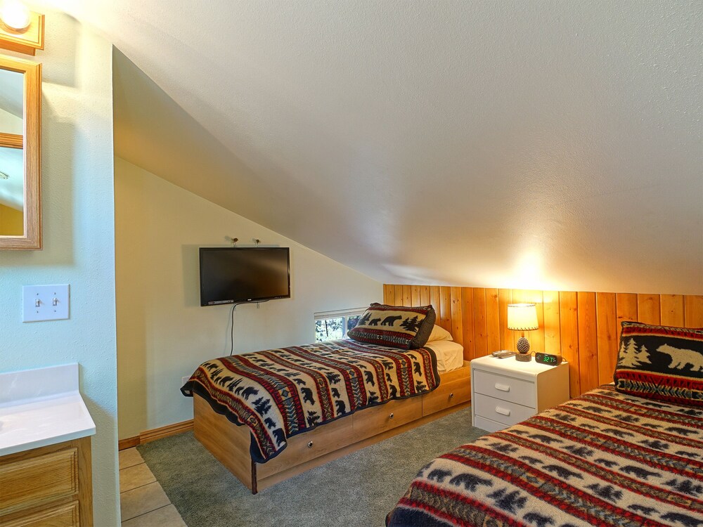 Easy Walk to Ski Lifts and Downtown Breckenridge -Lg Loft Unit ...