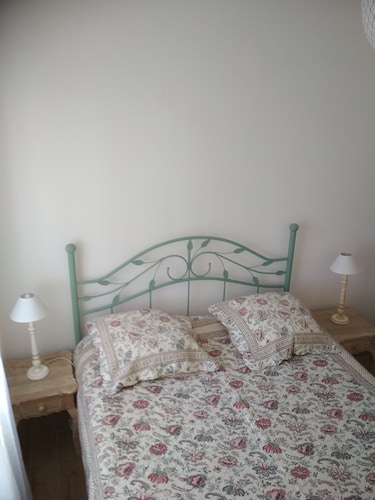 Bel Appartement 45m2 - Rez De Jardin - Terrasse - Menton