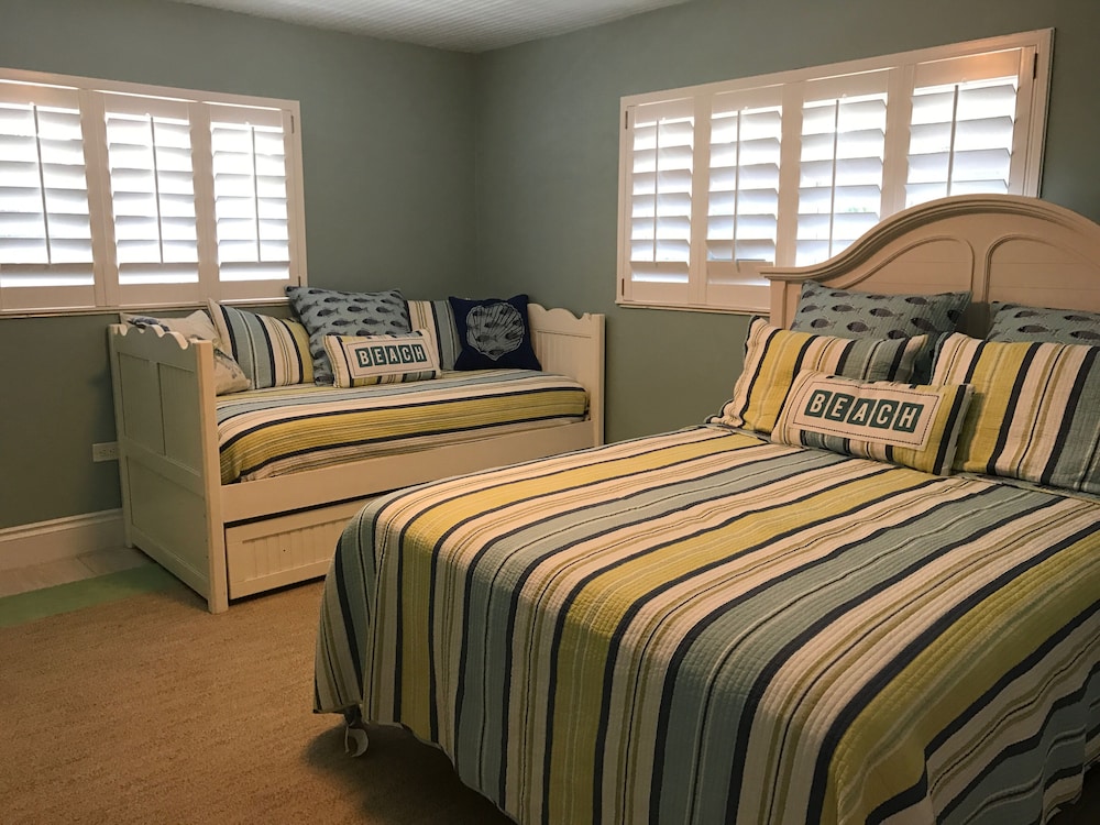 The Ultimate Keys Beach House newly renovated - Duck Key | Vrbo