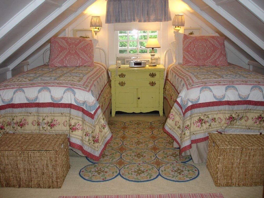 Charming Brant Point Rose Covered Cottage - with Smart TVs, Free WIFI ...