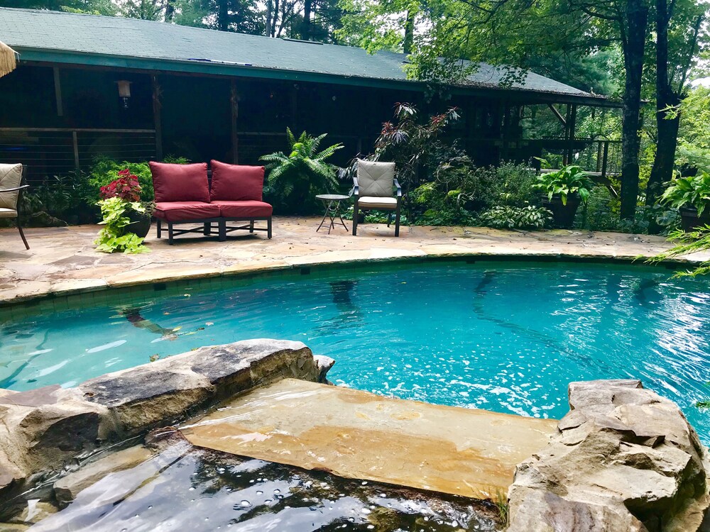 Summer Special - Cozy, Private Cabin, Mountain View, Pet Friendly ...