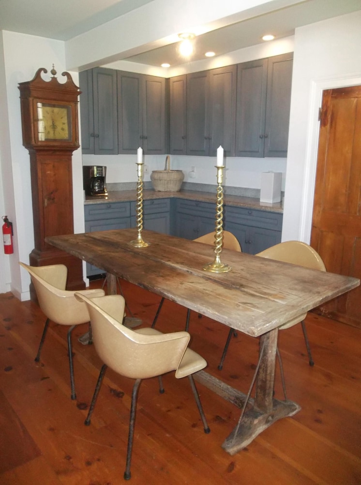 Whaling Captain Pierson's Apartment TOO - Sag Harbor | Vrbo