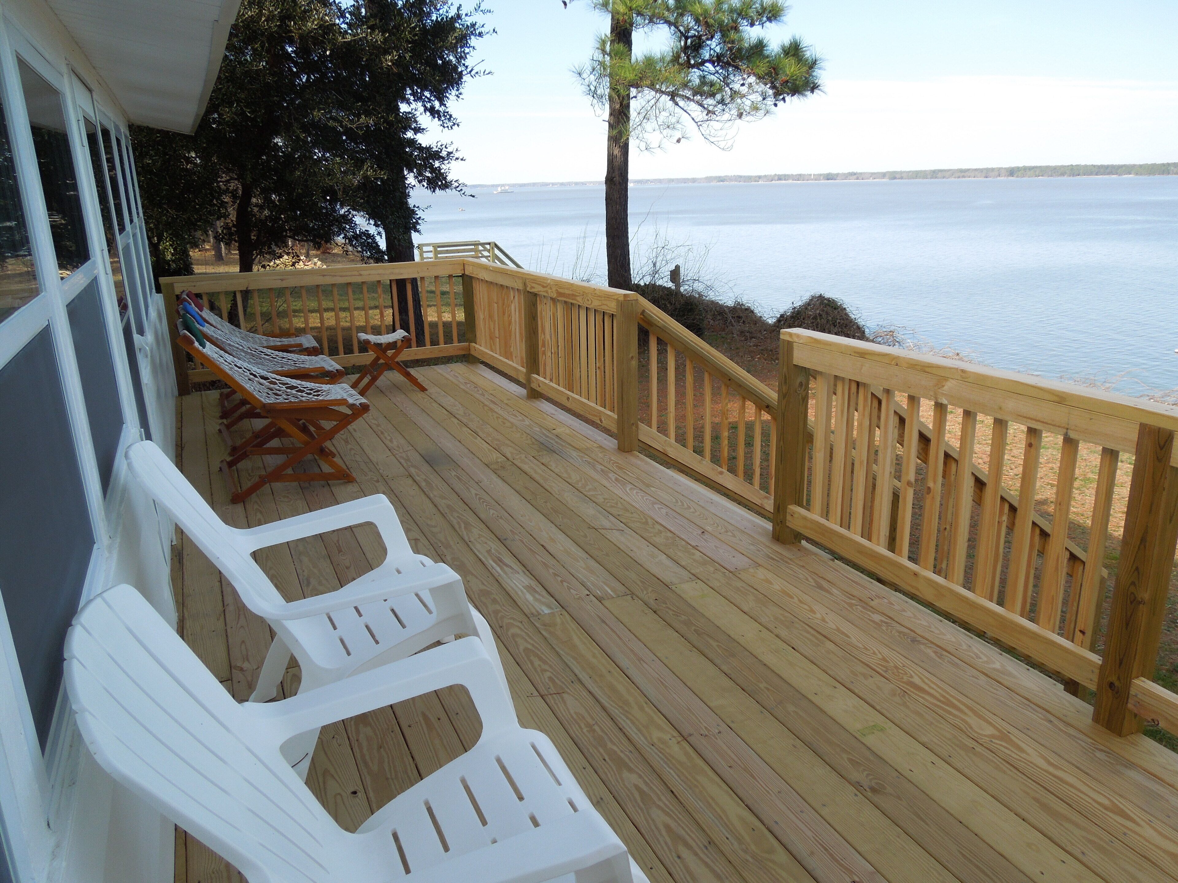 Beachfront Cottage on James River. Private Beach. Near Williamsburg ...