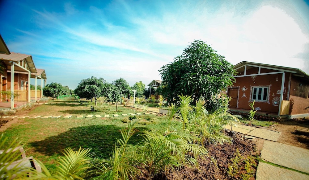 Suggee Resort Deals & Reviews (Bengaluru, IND) | Wotif