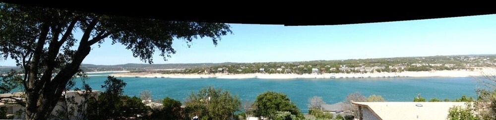 Peaceful, Private and Beautiful Water View Retreat on Lake Travis ...
