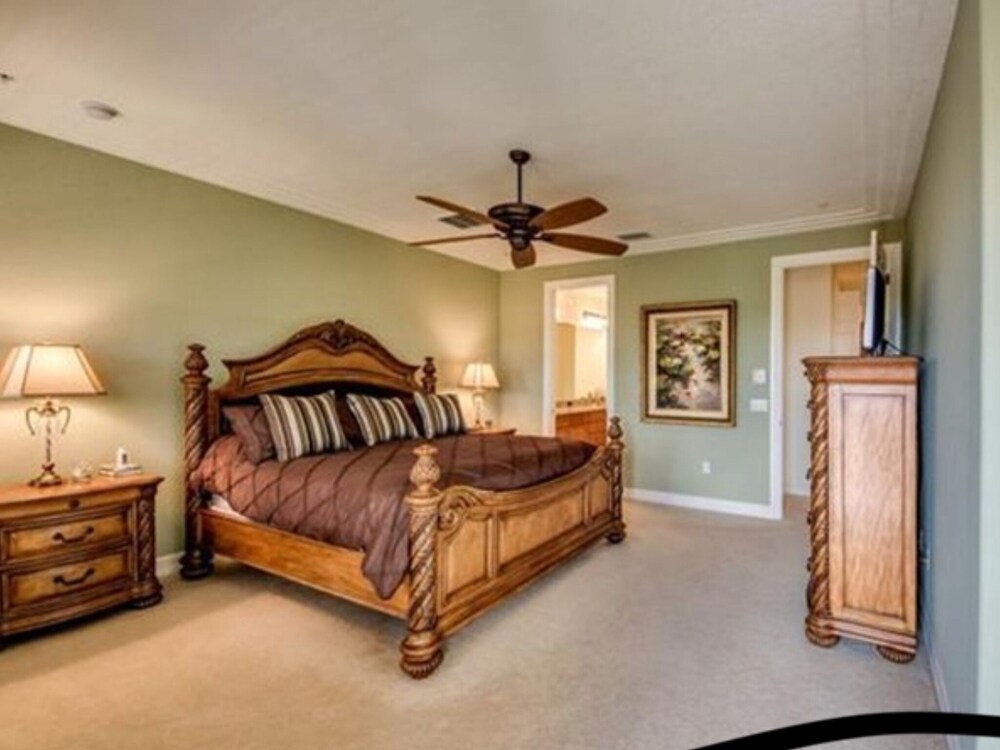 WOW! 3 BEDROOM TOWNHOME ON THE QUAD- PRESTIGIOUS OLE, LELY RESORT - Ole ...