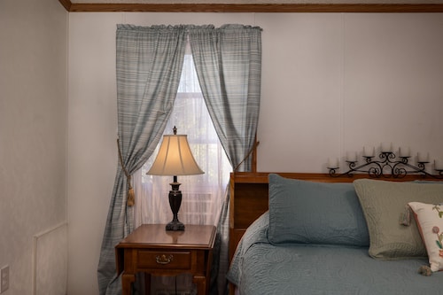 Green Mountain Getaway - Morristown, VT