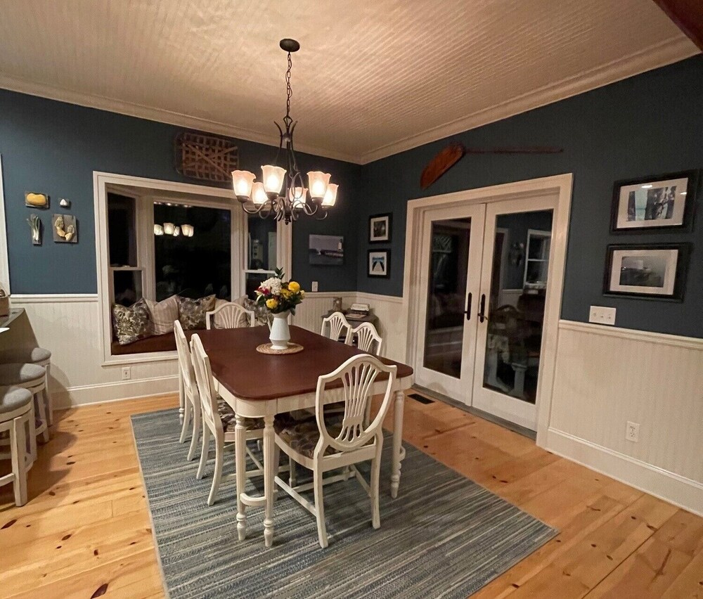 Beautiful Home on Benway Lake! Book now for 2024!: Deals & Reviews ...