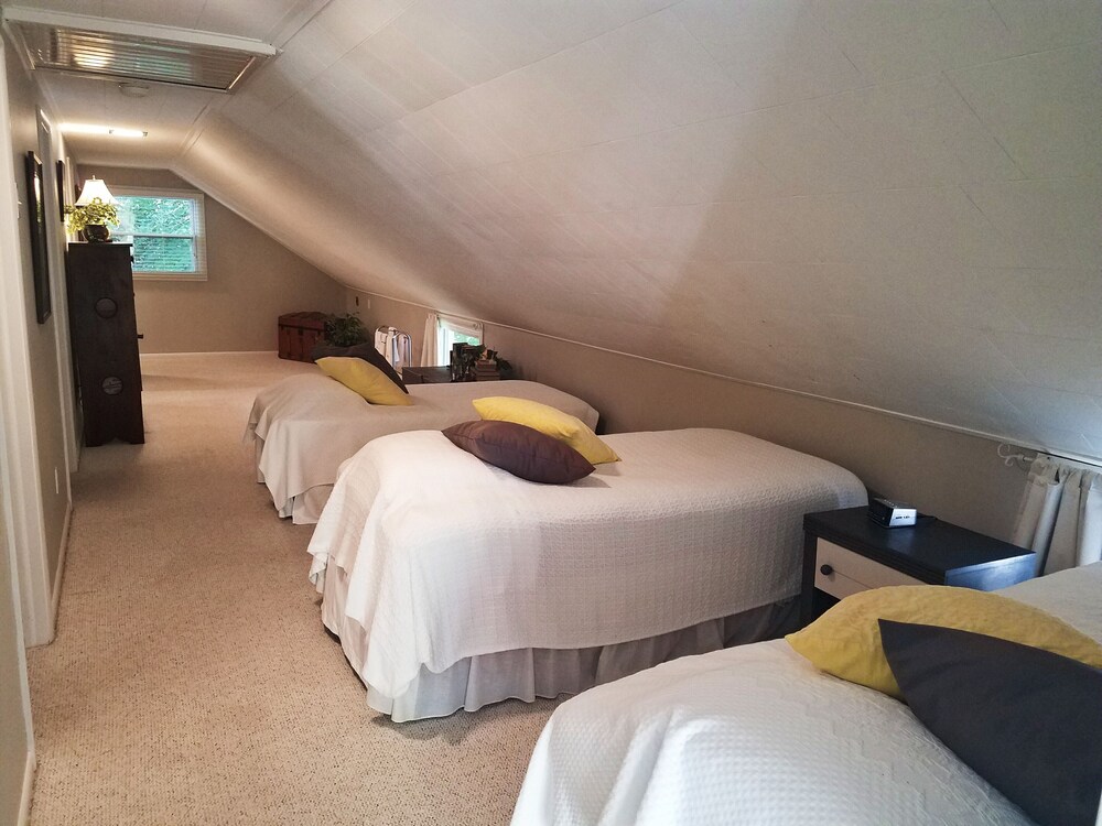 Family retreat close to Lake Maxinkuckee, Culver Academies, Golf ...