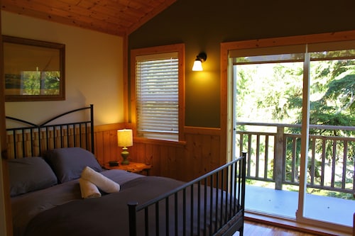 Single Fin - Ocean View Cabin - Ucluelet