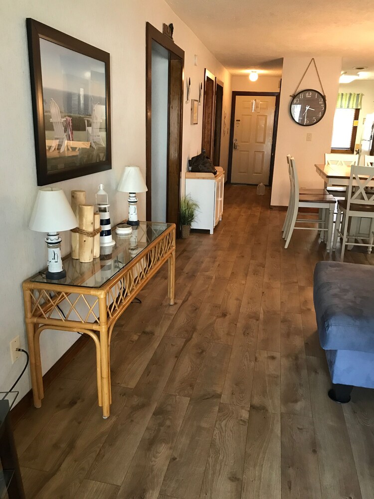 First Floor End Unit Excellent Condition Shipwatch Pointe 2 M105 Walk ...