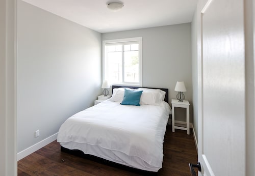 ★ Maplewood Retreat | Open Floor Plan | 4 Bedroom - Salmon Arm