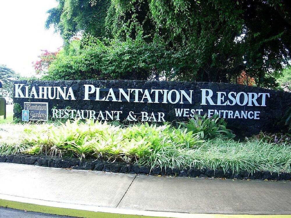 Corner Unit Ground Floor Kiahuna Plantation Unit. Steps To Beach! in ...