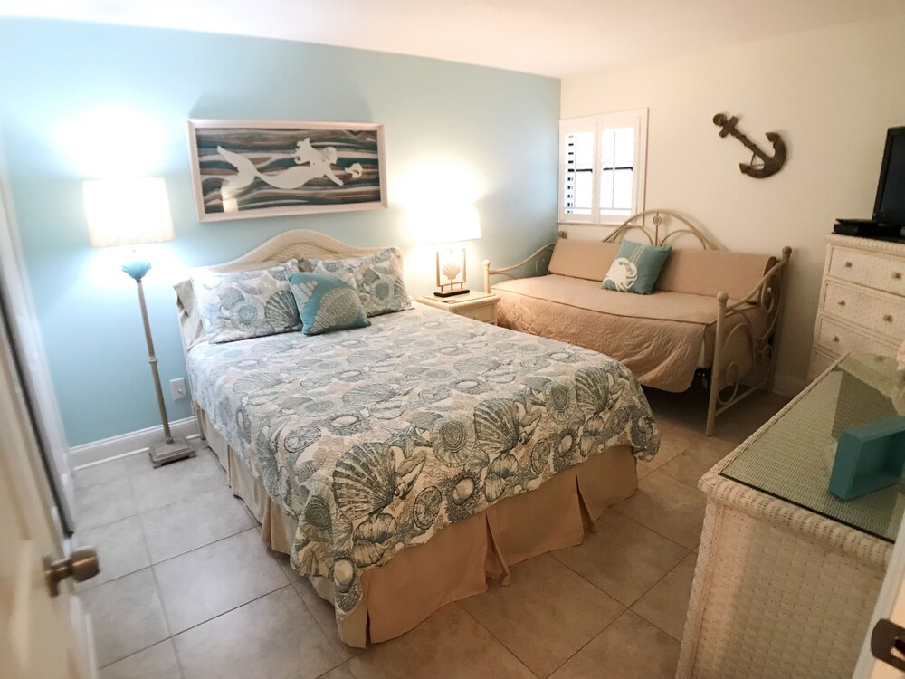 Colony Reef 1408, Clean,updated 3BR/2BA Ocean view Condo w/Private WiFi ...